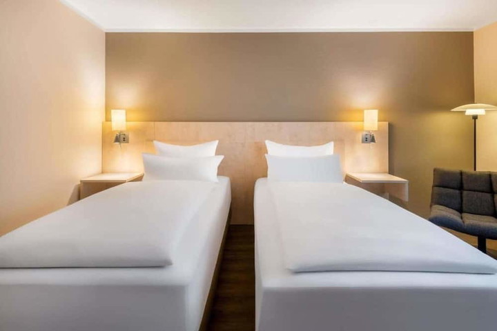 Sunday Hotel Bielefeld Standard Twin Room - Bielefeld