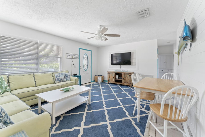 Indian River Drive Cottage - Heated Pool & Close To Beaches! - Jensen Beach, FL