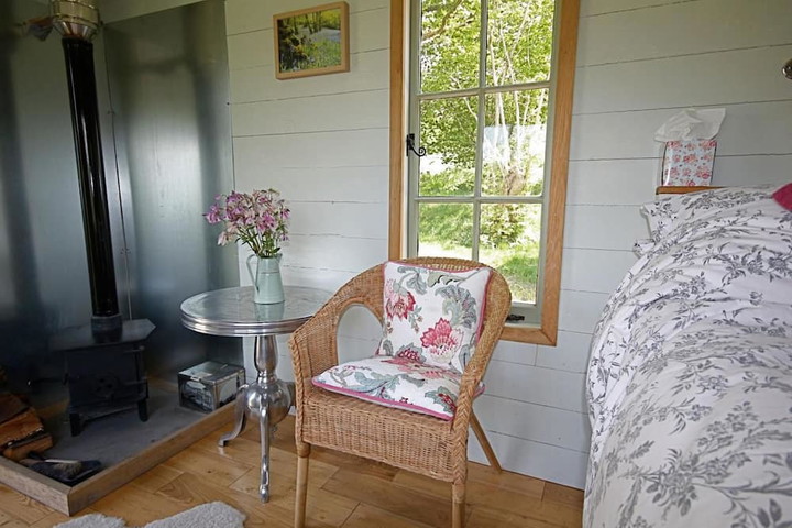 1 Bed In Abergavenny (Oc-42846) - Abergavenny