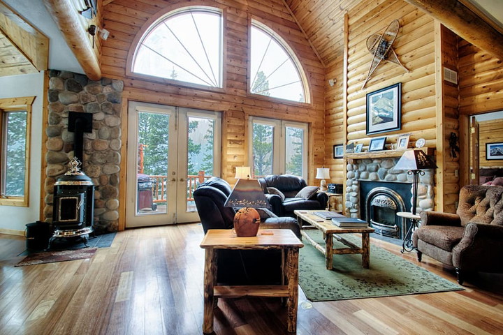 Lake Front Log Home, Amazing Mountain Views, Private Fishing And Canoeing - Georgetown, CO