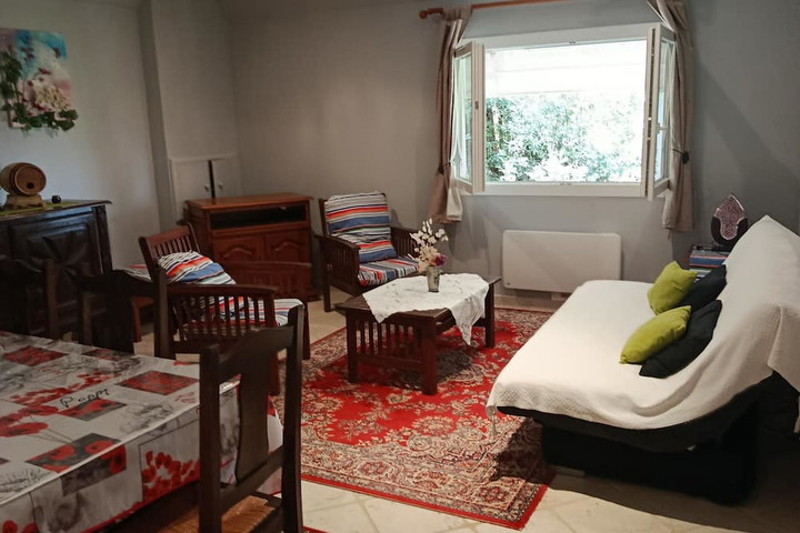 Apartment 'Gîte Chez Pierrette' With Private Terrace, Garden, And Wi-fi - Condom