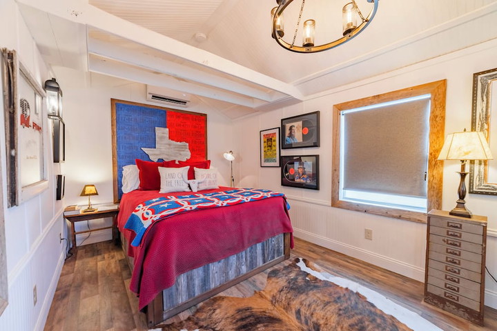 Cabin 4 ~ Glamping In Spicewood Tx Hill Country At Green Acres - Spicewood, TX