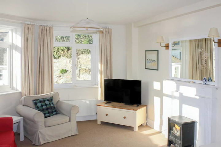 3 Bedroom Accommodation In Church/market - Kingsbridge