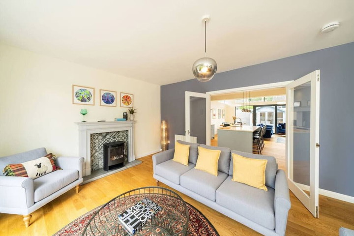 Newhall Gardens - Botanical Bliss - Dundee