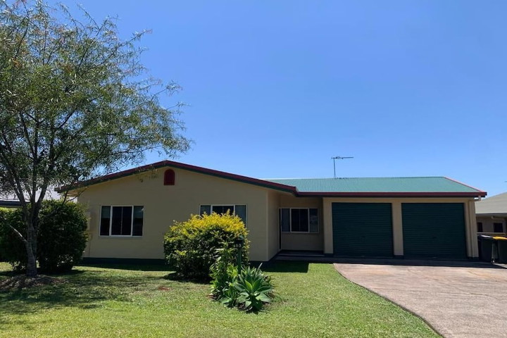 Comfy 4 Bedroom With Country Views - Atherton