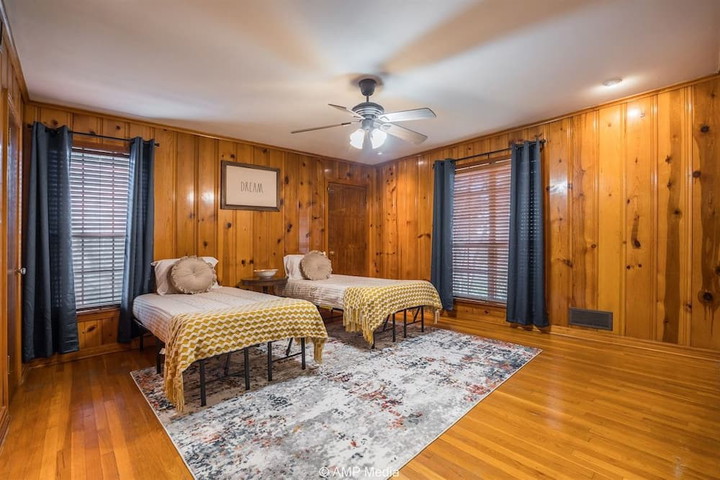 Sayles Ranch + Hideout Cabin- Huge Deck + Pool! - Abilene, TX