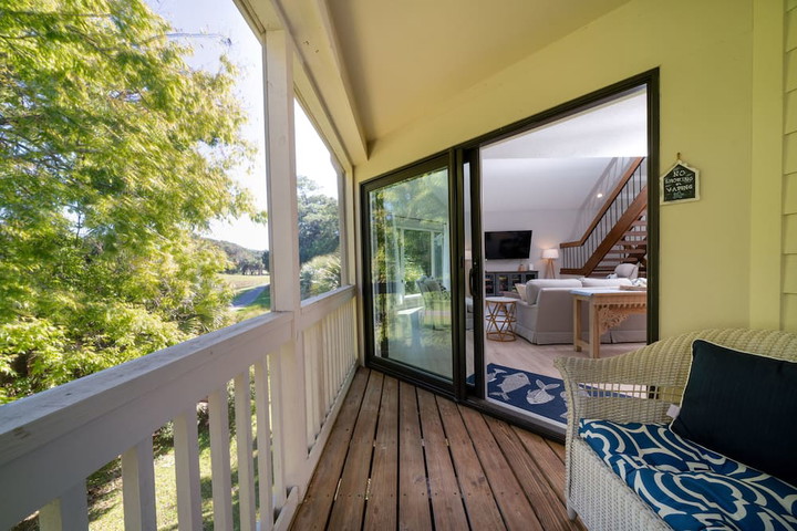3 Br, 2 Ba Spinnaker Beach House! Close To Beach Club! Golf Course Views! Dog (2) Friendly! - Seabrook Island, SC