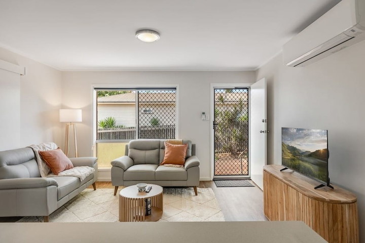 Charm In Leafy Centenary Heights! - Toowoomba