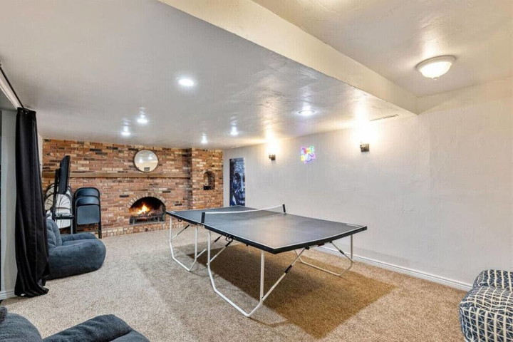 Canyon Ridge Getaway | Arcade| View | Free Massage* - Vineyard, UT