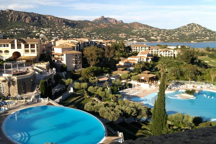 Sublime Ocean View Access To All Swimming Pools Offered. Comfortable And Clean - Agay