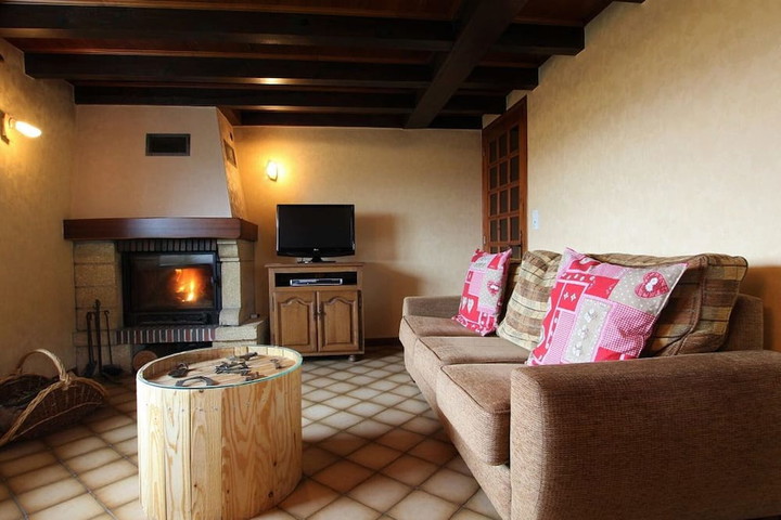 Ferme Rénovée, Vue Panoramique - Pers. - Haute-Loire