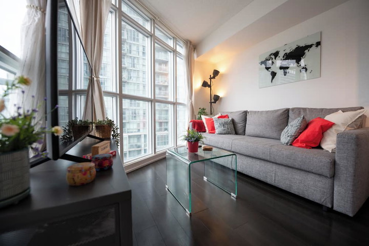 Cozy Downtown 1br | Walk To Cn Tower, Ripleys Aquarium, Fifa, Kingwest Nightlife - Mississauga
