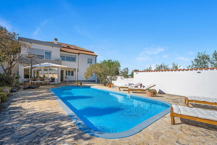 Gorgeous Apartment In Jezera - Tisno