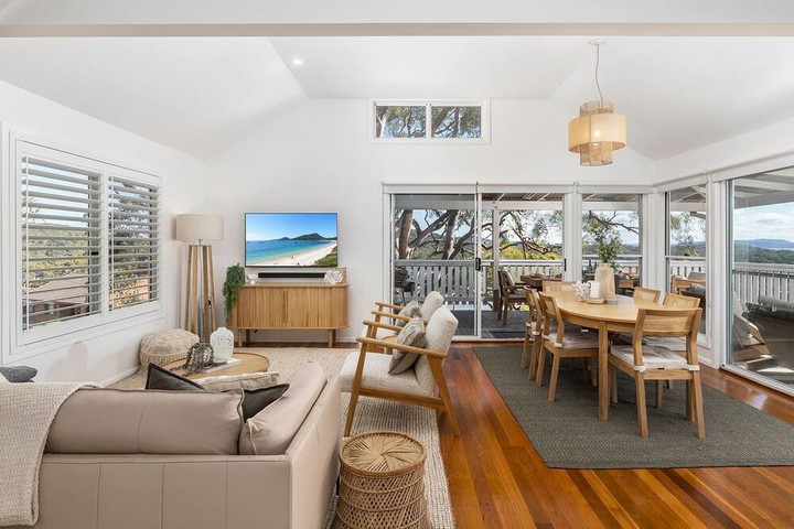 Cabane Sur Mer  Views Of Shoal Bay - Port Stephens