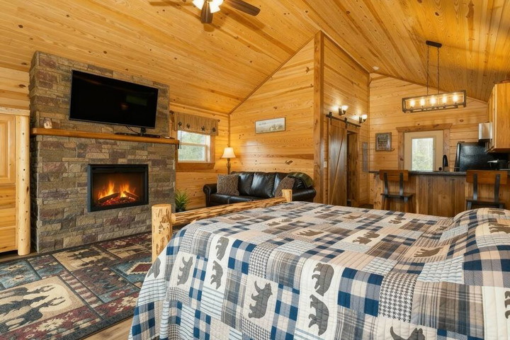 Mountain Romance Awaits - Cozy Log Cabin #1 For Two Near Luray With Hot Tub - Stanley, VA