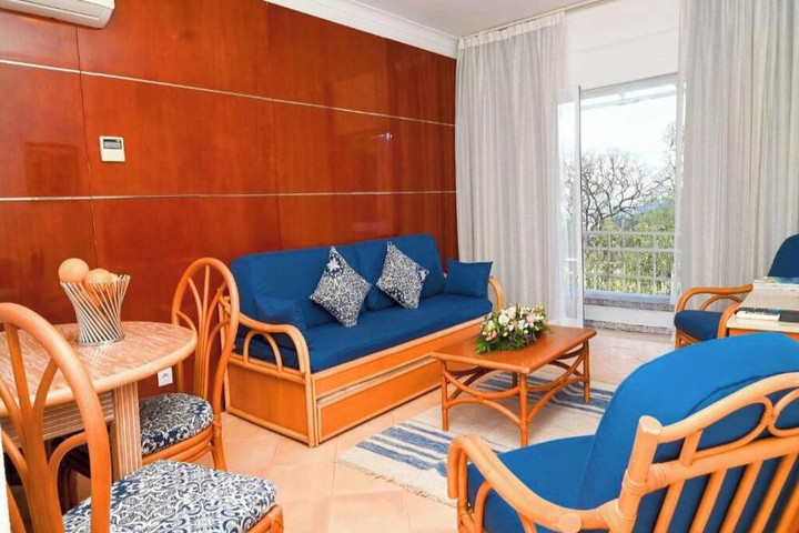 3 Sunflower Apartments By Delilah Collection W/ Balcony Near Oura Beach - 0.2 Mi - Algarve