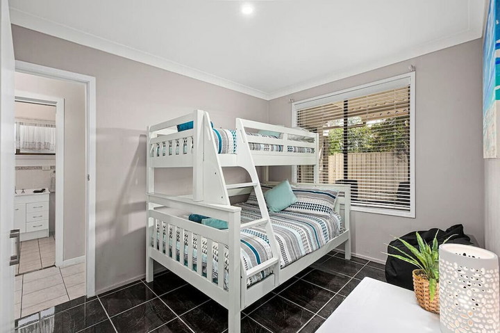 Emerald Hub Unit 2 - Coffs Harbour