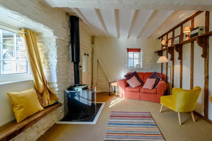 1 Bed In Honiton (Oc-62205) - Honiton