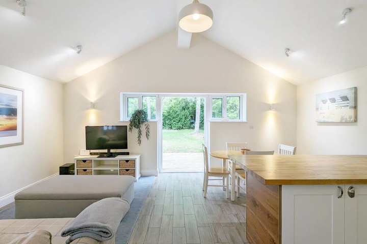 Millside, Bosham -  A Bungalow That Sleeps 4 Guests  In 1 Bedroom - Emsworth