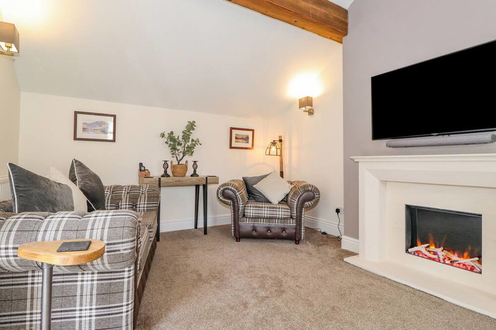 Chestnuts Cottage, Pet Friendly, With A Garden In Windermere - Bowness-on-Windermere
