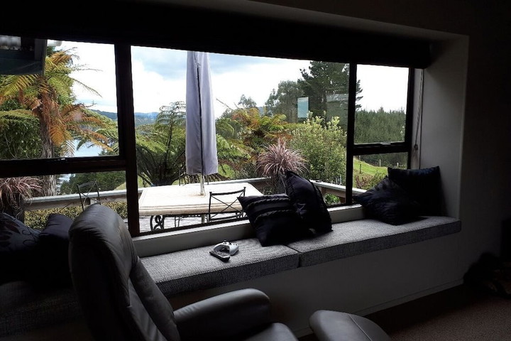 Lake Rotoehu - Water Views, Secluded, Spa Pool "Just For You" - Kawerau