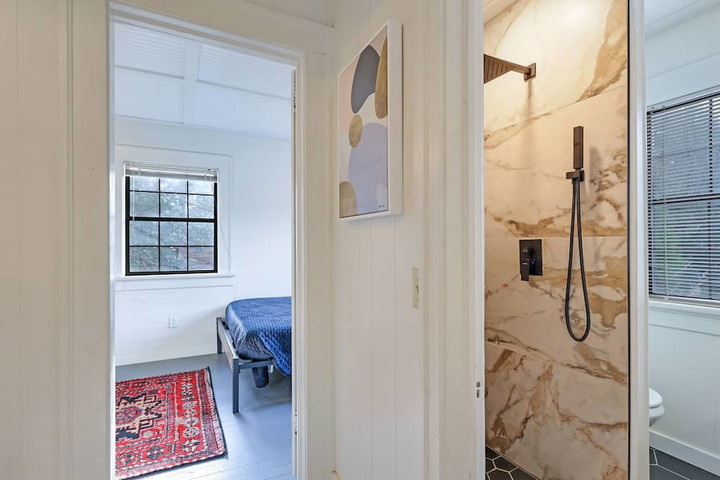 Renovated Historic 2 Bed/1 Bath Midtown Atl - Atlanta, GA