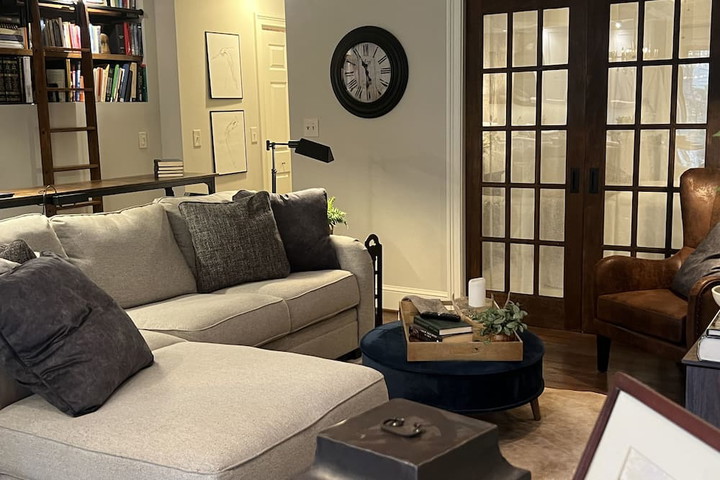 Private Terrace Garden Apt. - Newly Renovated - Minutes From Historic Roswell - Alpharetta