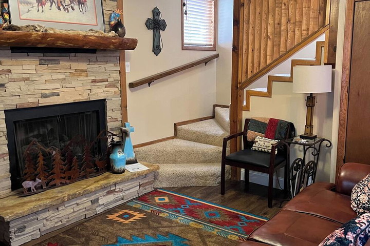 This Ruidoso Condo Is Located In The Picturesque Sierra Blanca Mountains. - Ruidoso, NM