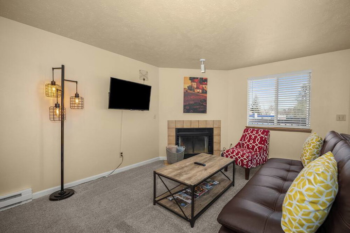 Beautiful 2br Apt 2 ⭑ Netflix & Keurig ⭑ Full Kitchen ⭑ Wifi ⭑ Ac - Spokane Valley, WA