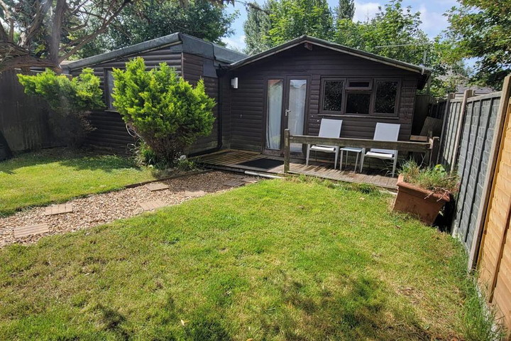 4 Guests - Pet Friendly - 13 Min To The Beach - Bournemouth