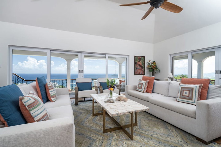 Luxurious Villa, Sunset & Harbor Views, Huge Pool! - Saint Thomas