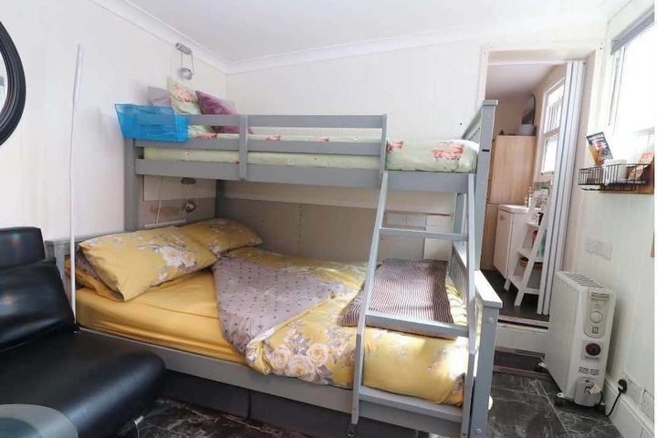 Cosy Cabin With Hot Tub & Sauna In East Wemyss - East Lothian Council