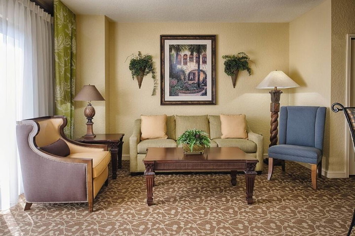 Orlando | Pool & Disney Access | Theme Park Getaway - ESPN Wide World of Sports Complex