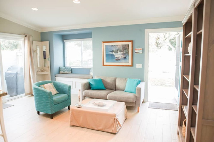 Completely Remodeled Beach Bungalow! Everything You Could Ask For! - Carlsbad, CA