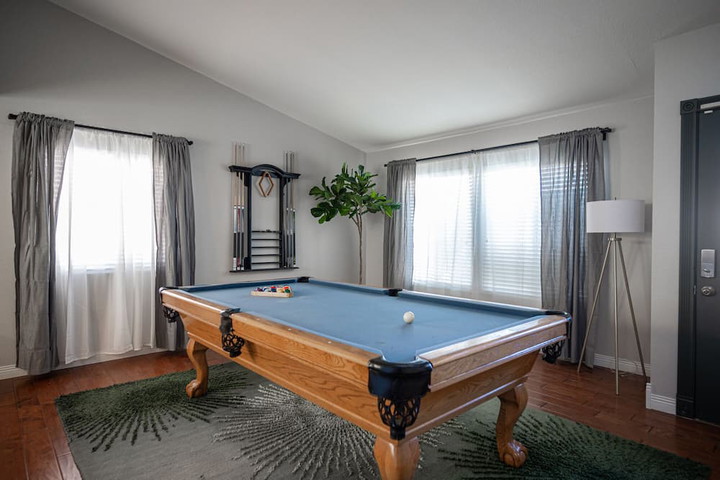Modern 4br Haven + Pool/spa - Henderson, NV