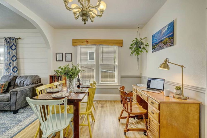 Frackleton House Pet-friendly 1910 Craftsman, Fenced Yard, Sheridan Wy - Wyoming