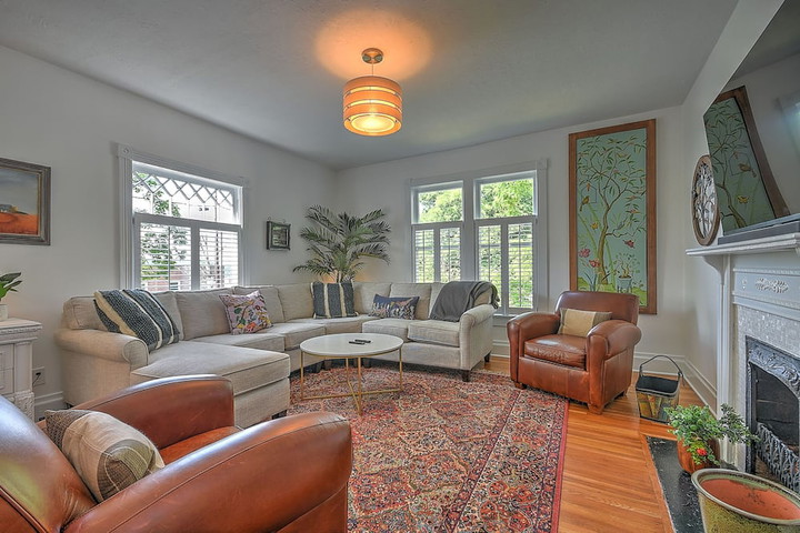 Farmhouse Great Location. - Abingdon, VA
