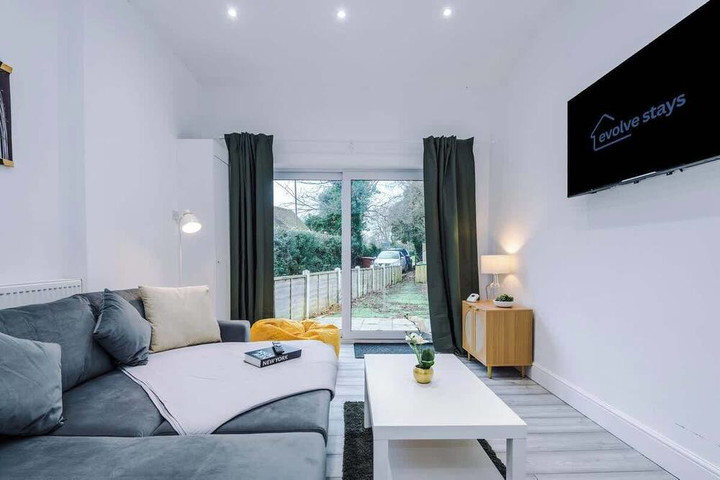 Bright & Charming Home In Hartford, Sleeps 8 - Northwich