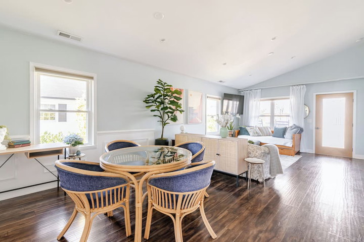 Charming 2br 2ba Home - Belmont Hist District, Steps From Stowe Manor & Downtown - Belmont, NC