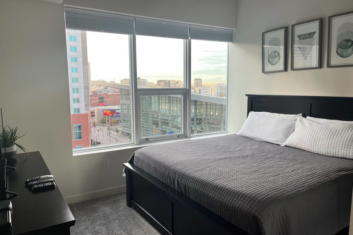 Fully Furnished Condo With Amazing Views! - Lakewood, CO