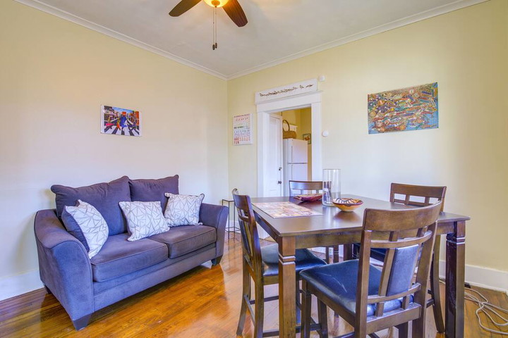 Walk To Parks & Dining! Memphis Home W/ Yard - Memphis, TN