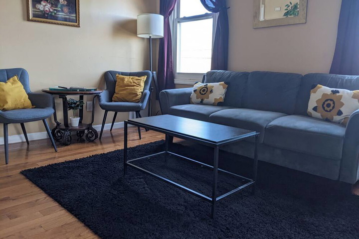 Spacious 3br Near Ewr Airport And Nyc Transit With Parking - Newark, NJ