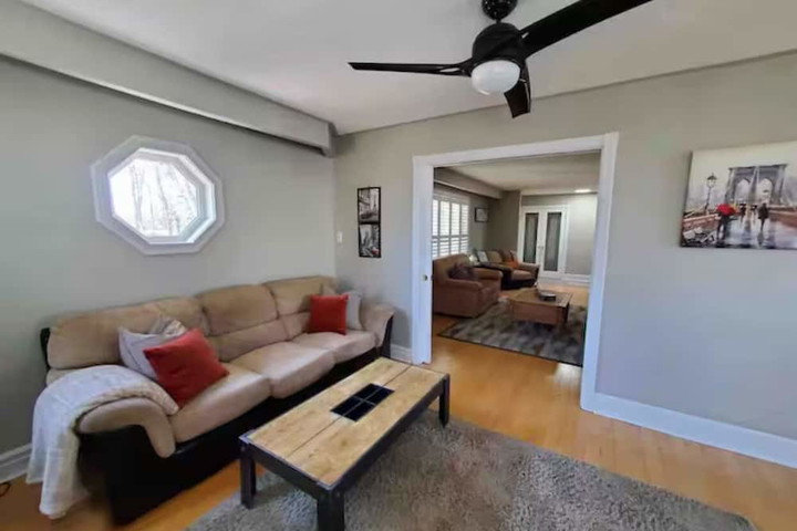 Cheerful Family Home Close To Ski Hills - Collingwood