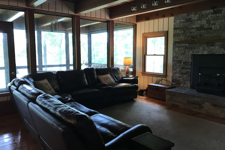 Year-round 3br/2ba Lake Front - Nolin State Park (1mile) -Mammoth Cave (30min) - Nolin Lake State Park