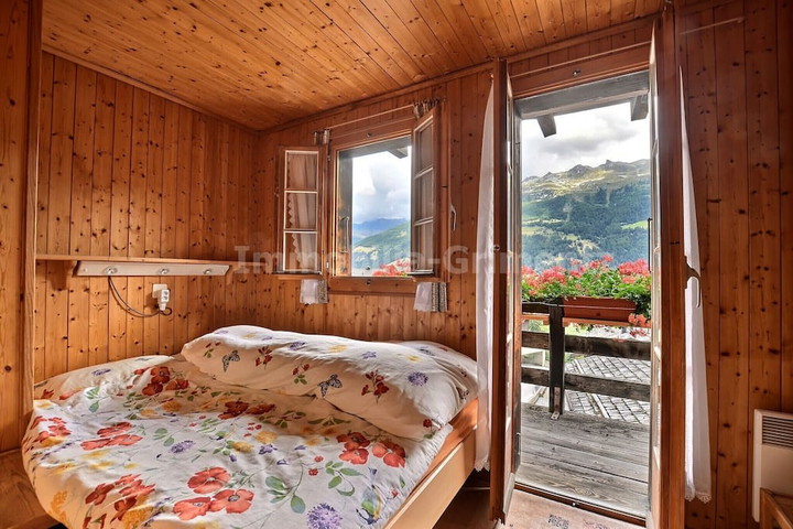 Middle Class Chalet On 3 Levels For 3 To 4 People, Kitchen Area With A Small Living Room, 1 Double B - Grimentz