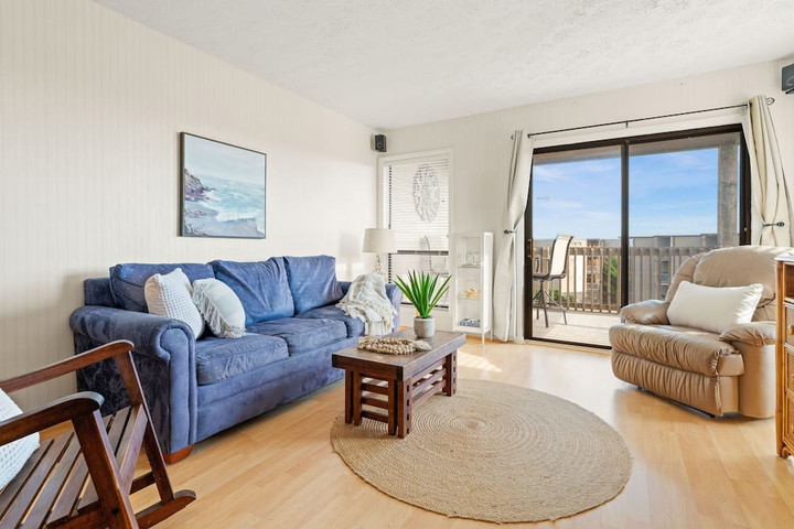 Duckburgh - Ocean View, Updated, 2 Min. Walk To The Beach - Duck, NC