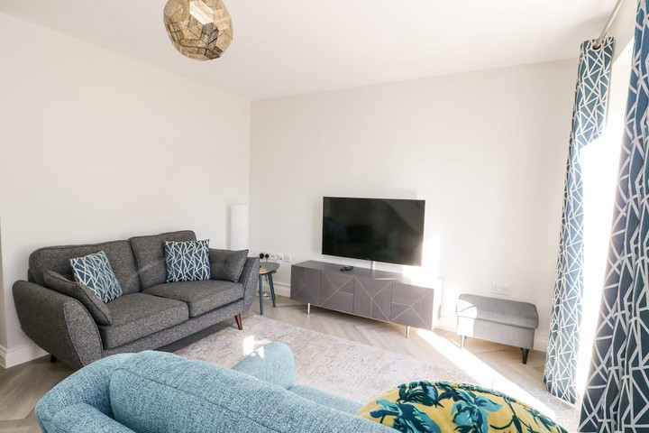 3 Trem Y Dolydd, Family Friendly, With A Garden In Llanrwst - Penrhyndeudraeth