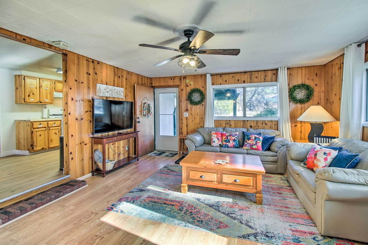 Near Fool Hollow Lake & Trails: Family Cabin - Show Low, AZ