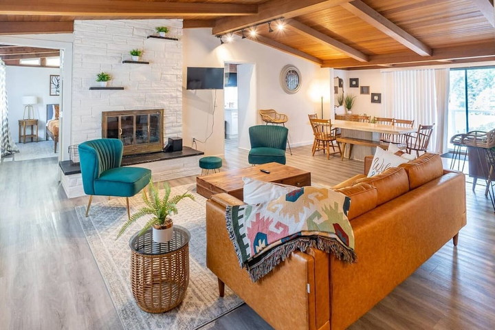 8br Retreat|sleeps 20deck, Bbq, Seatac | Sophari J - Federal Way, WA
