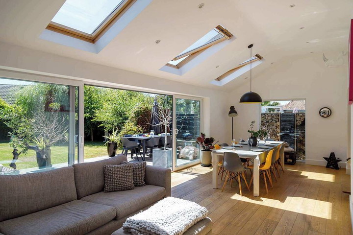 Gorgeous Home For 12 - Walk To Beach - Sea View - Chichester